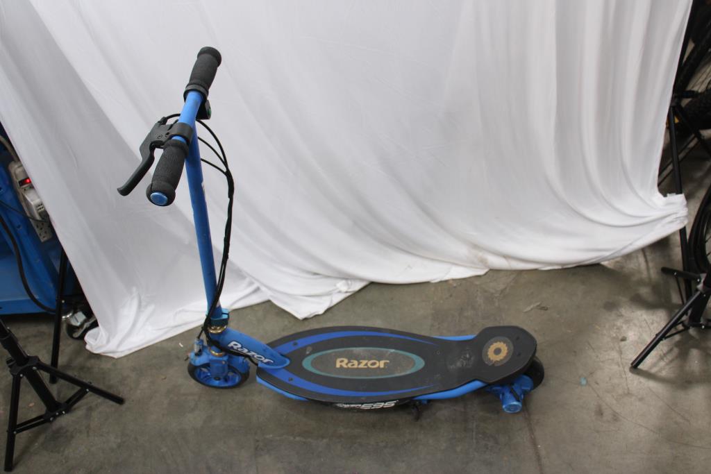Razor Power Torque Scooter | Property Room