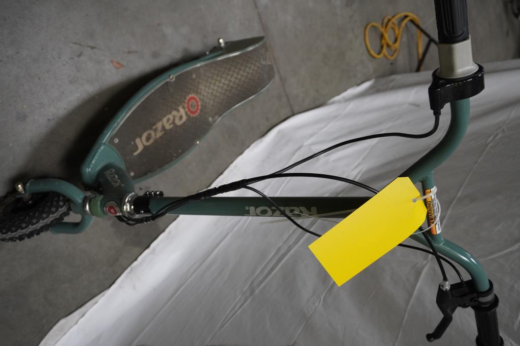 Razor RX200 Electric Scooter | Property Room