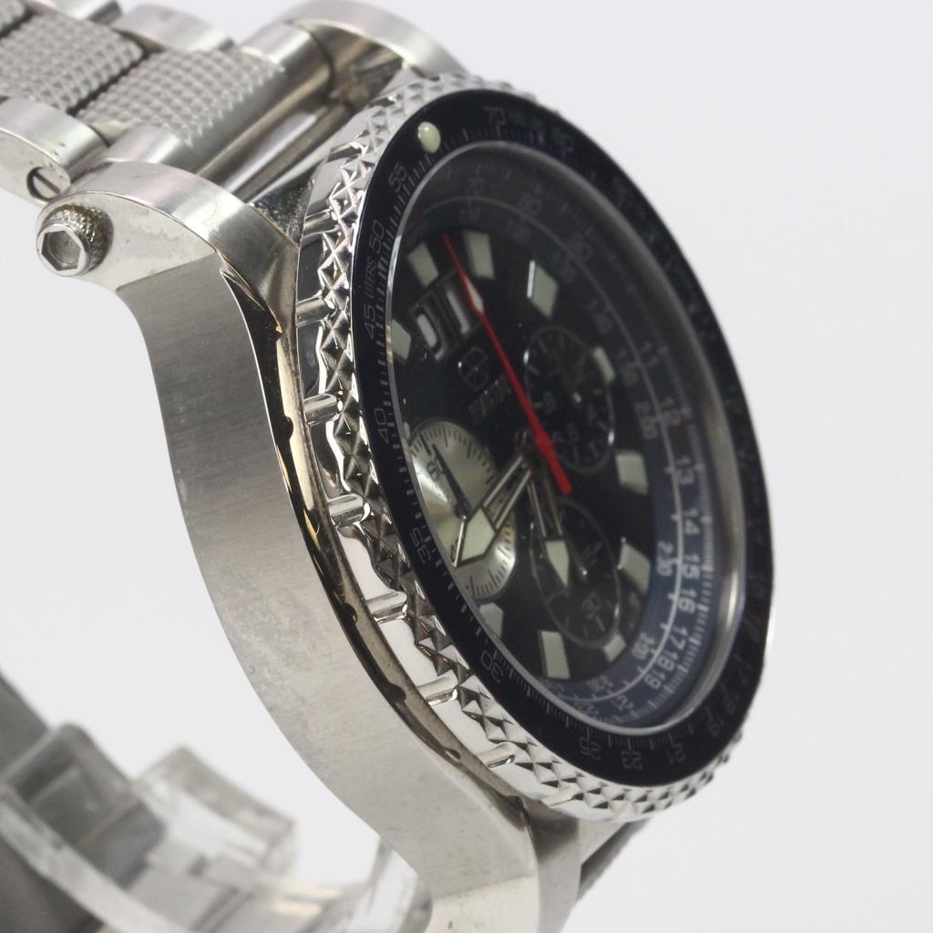 Reactor Valkyrie Classic Pilot Watch | Property Room