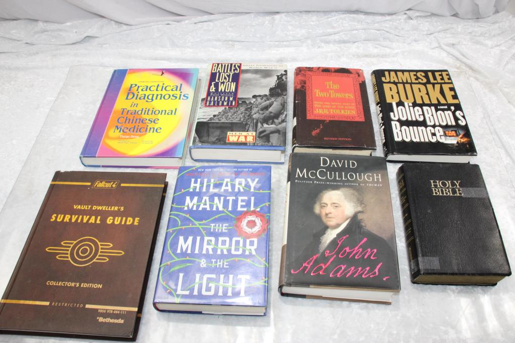 Reading Books 10+ Pieces | Property Room