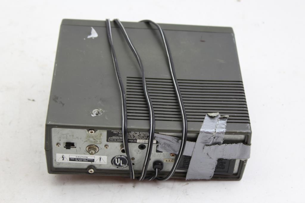 Realistic Pro-2006 Hyperscan 400 Channel Scanning Receiver | Property Room