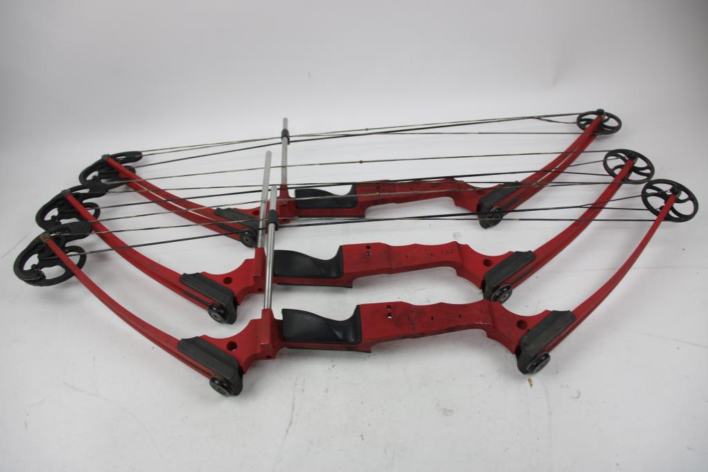 Red Genesis Compound Bow 3 Pieces And More | Property Room