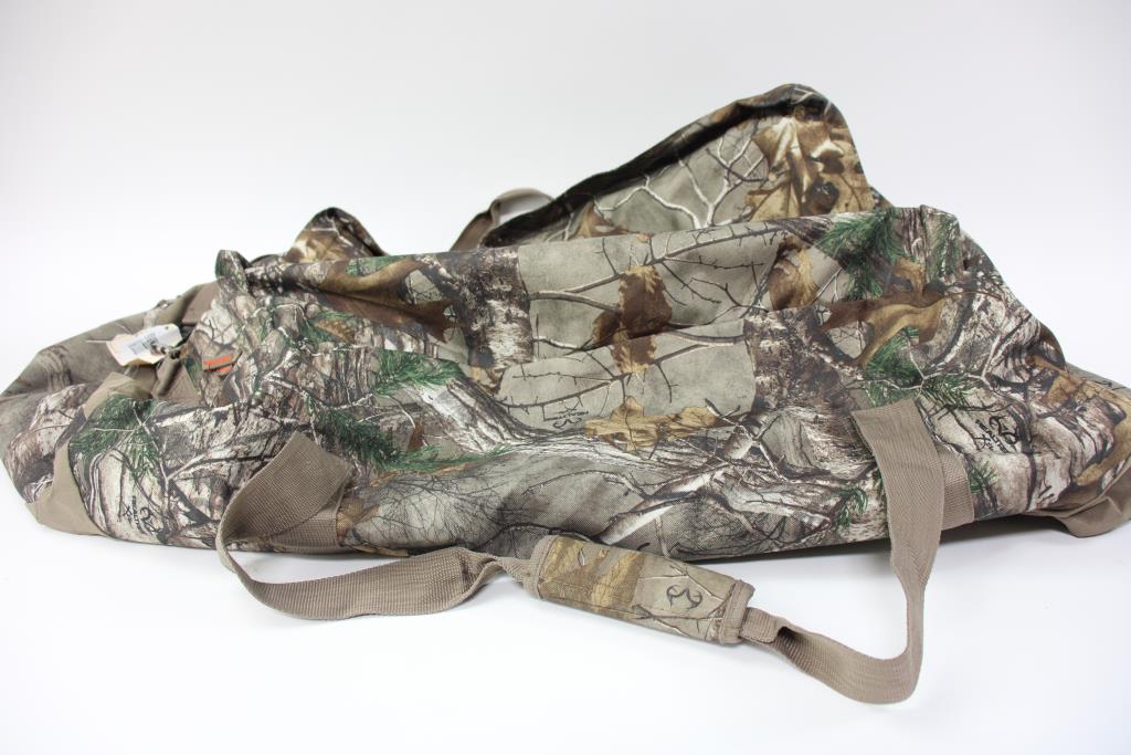 Red Head Camoflauge Duffle Bag | Property Room