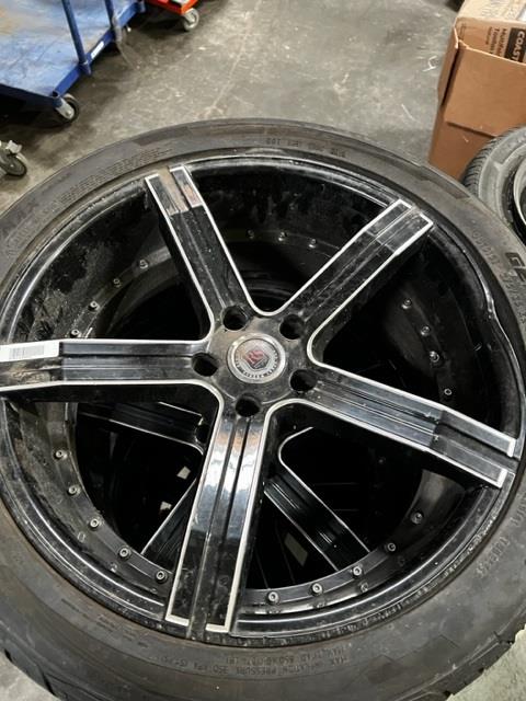 Red Sport 20 Inch Wheels | Property Room