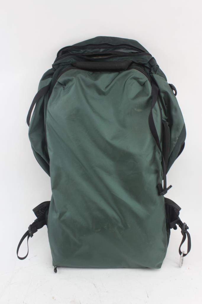 Rei Grand Tour Travel Bag | Property Room