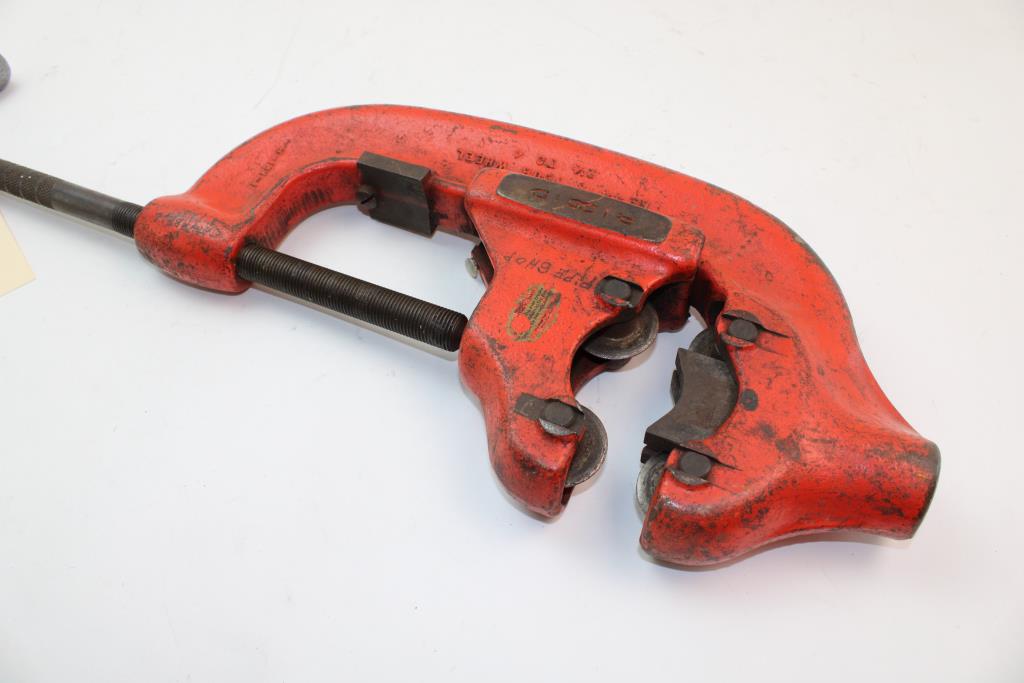 Ridgid 44-S Four Wheel Pipe Cutter | Property Room