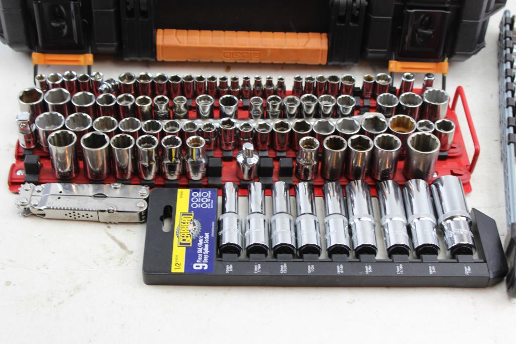 Ridgid Tool Case, Sockets, Ratchet And More: Craftsman 100+ Pieces ...