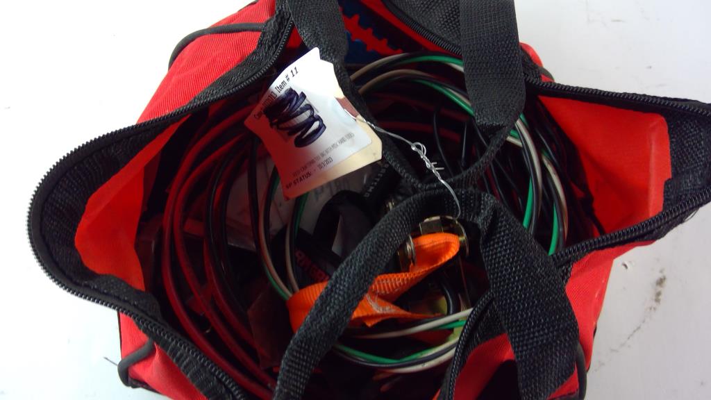 Right Angle Level, Screw Driver And More, 5+ Pieces | Property Room