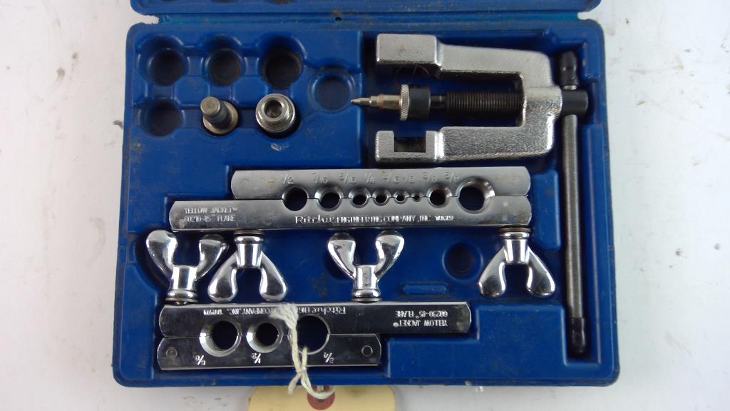 Ritchie Flare Kit | Property Room