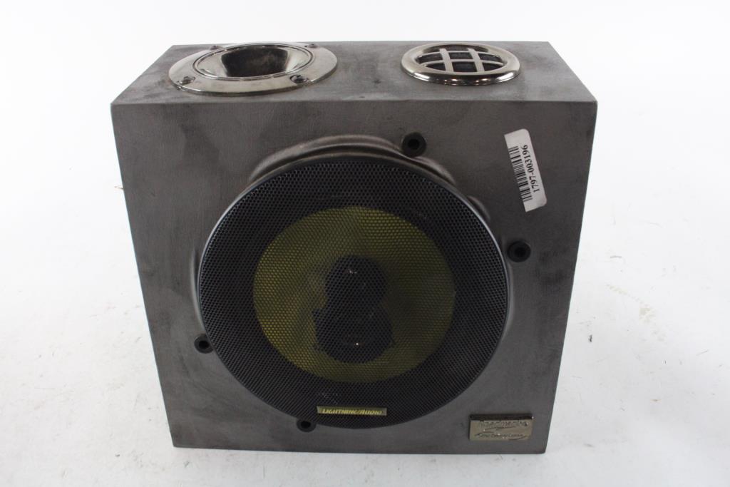 Roadmaster 2-Way Speaker System With Lightning Audio Speaker | Property ...