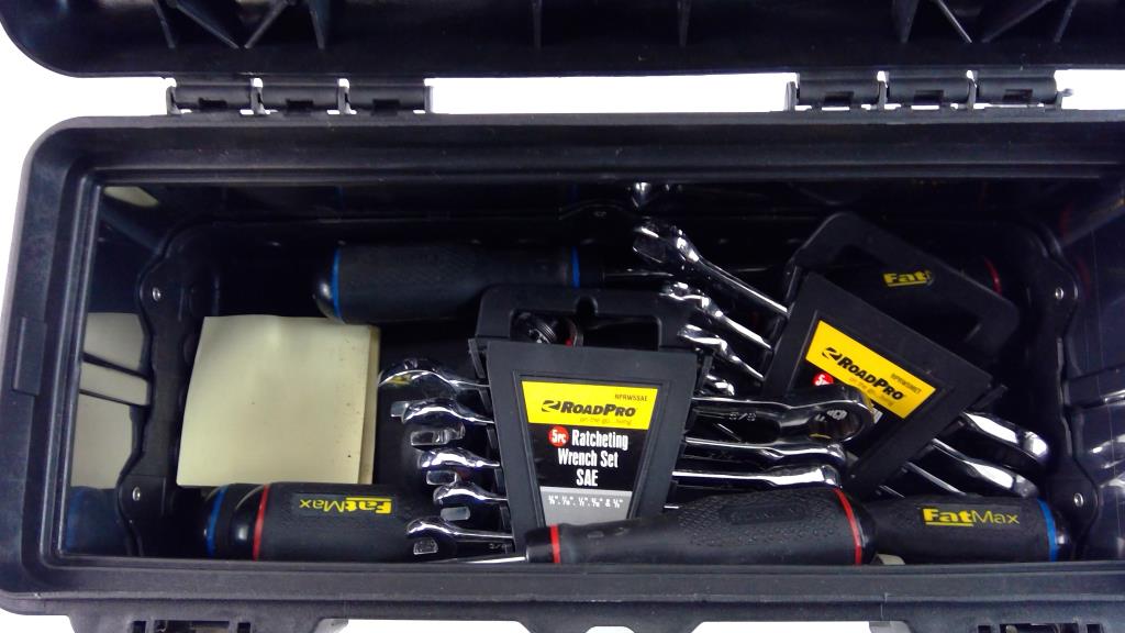 Roadpro Tool Chest With Tools | Property Room