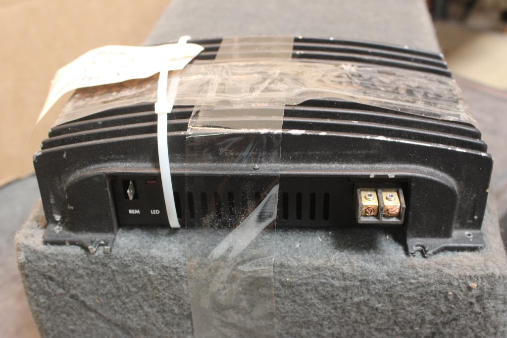 Rockford Fosgate Punch 40i Mosfet Amplifier And Speakerbox | Property Room