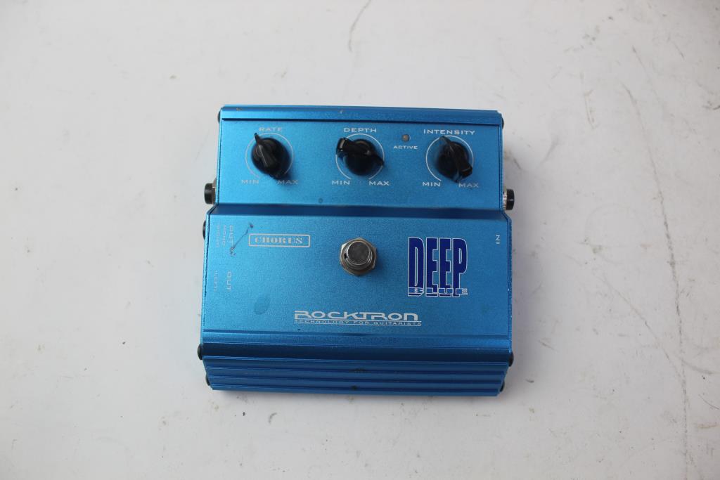 Roland Micro Cube And Deep Blue Rocktron Chorus | Property Room