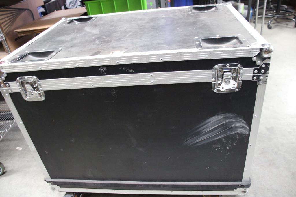 Rolling Road Case, Novastar Processor, Adapters, Cables And More ...