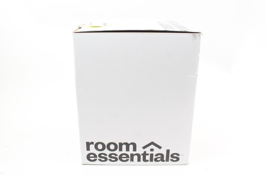 Room Essentials, 12 Piece Dinnerware Set | Property Room