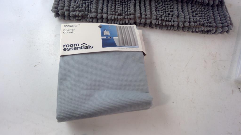 Room Essentials Shower Curtains And More, 5+ Pieces | Property Room