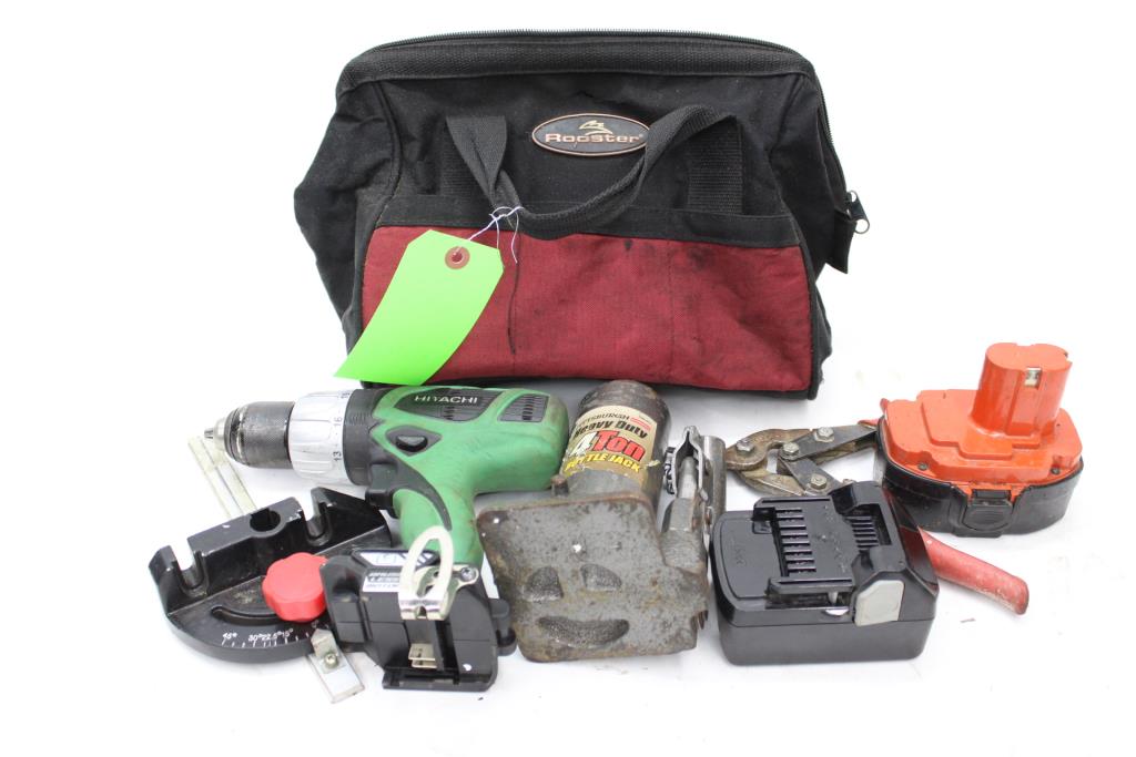 Rooster Tool Bag With 10+ Pieces | Property Room