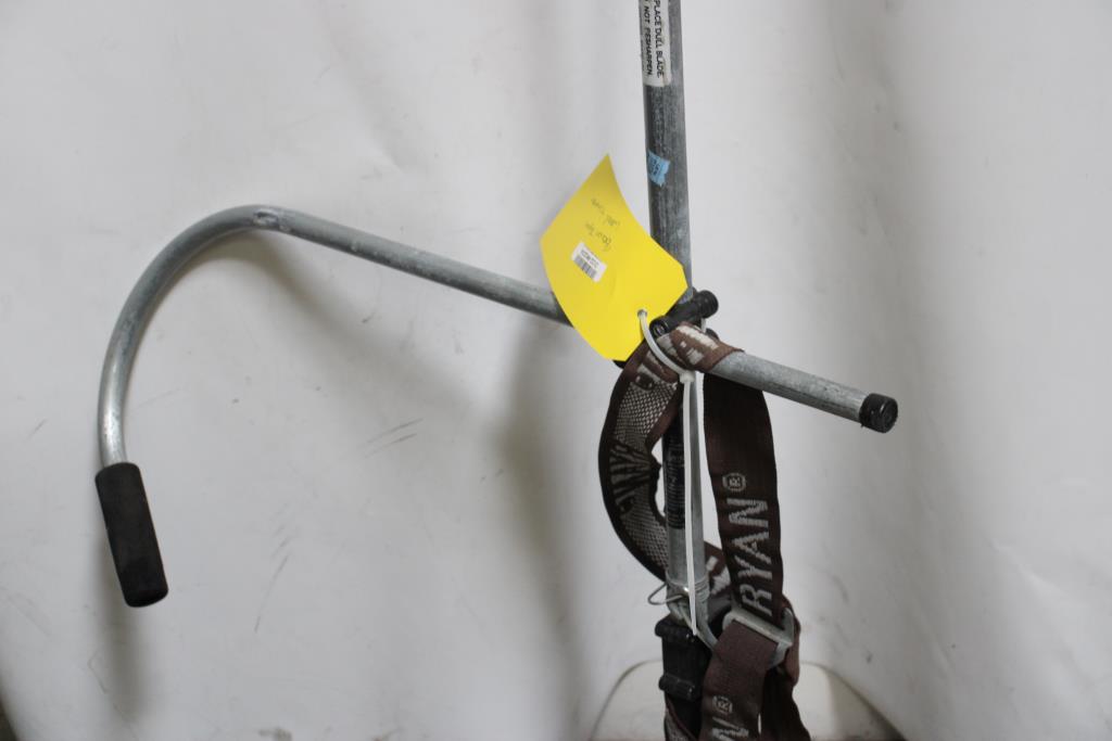 Ryan String Trimmer | Property Room