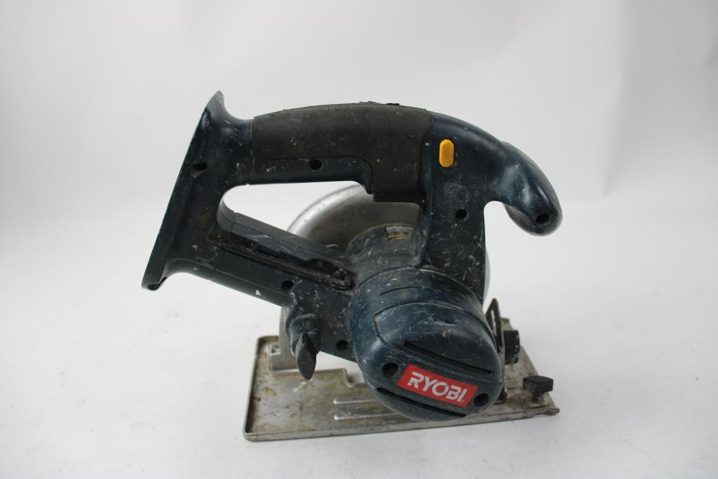 Ryobi 5-1/2" Circular Saw With Millwaukee, Diablo Saw Blades, 7 Pieces ...