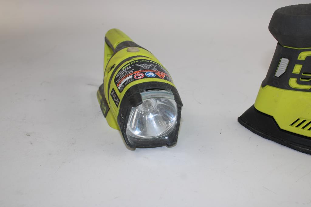 Ryobi Corner Cat Finish Sander P401 With Battery & Ryobi Flashlight ...