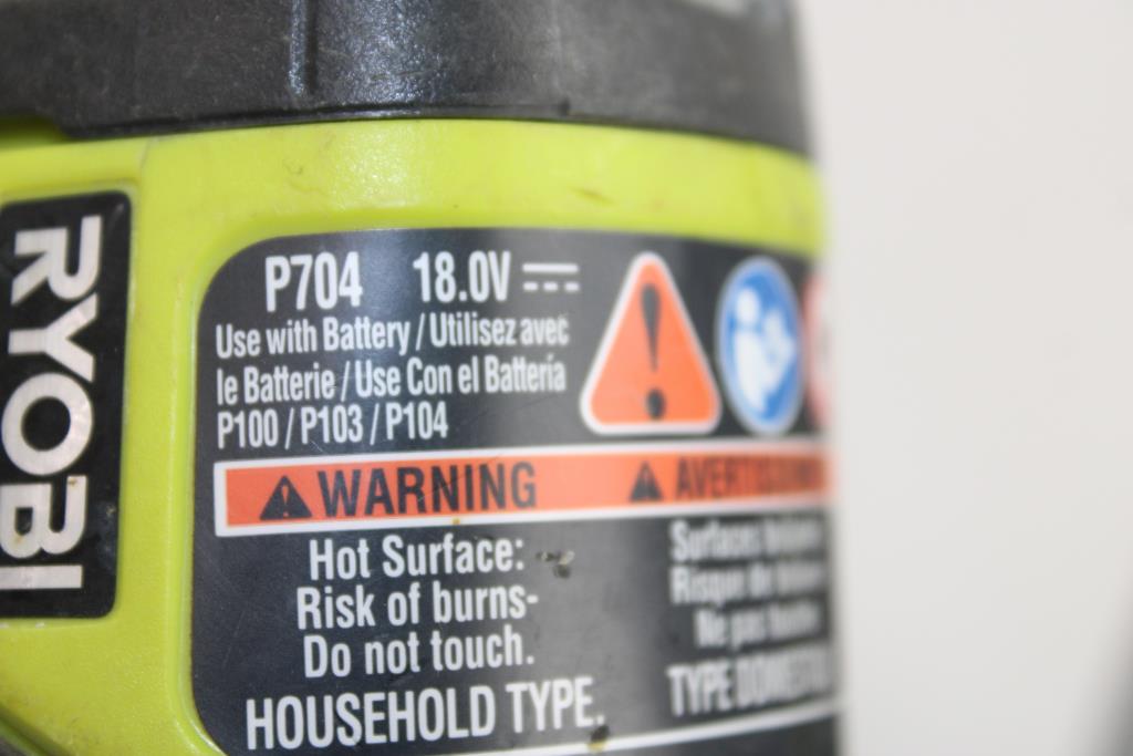 Ryobi Corner Cat Finish Sander P401 With Battery & Ryobi Flashlight ...
