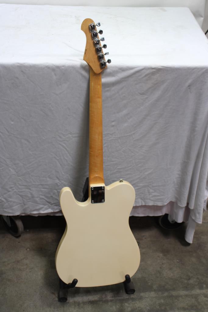 S101 Standard Electric Guitar | Property Room