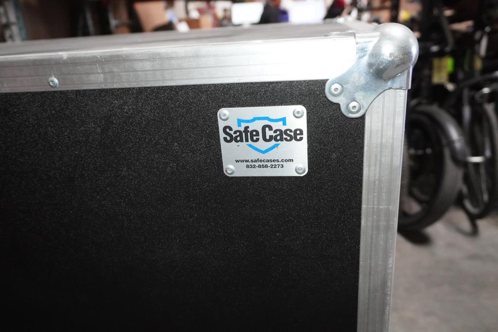 Safe Case Rolling Stage Case | Property Room