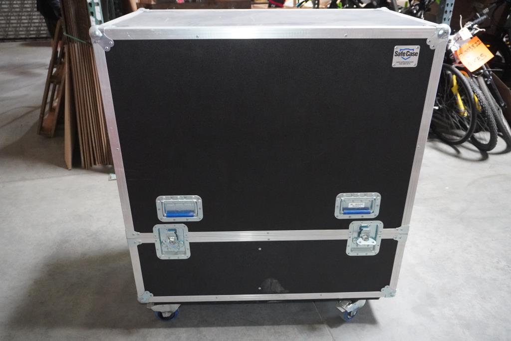 Safe Case Rolling Stage Case | Property Room