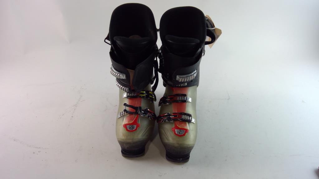 Salomon X Pro R80 Wide Ski Boots | Property Room