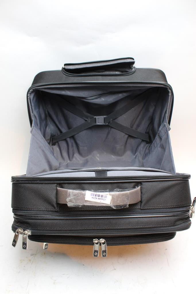 SAMSONITE CLASSIC BUSINESS WHEELED BUSINESS CASE | Property Room