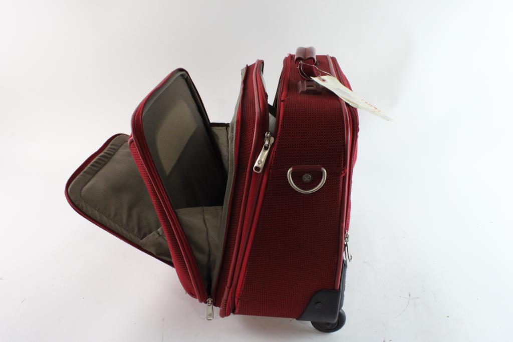 Samsonite Roller Suitcase | Property Room