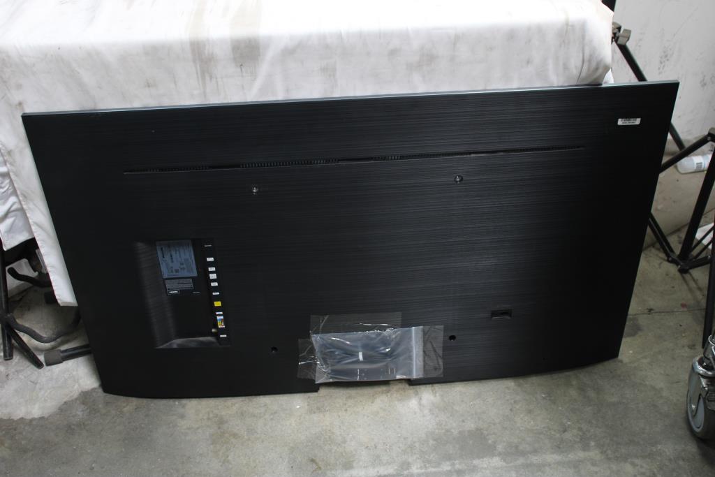 Samsung, 55" UHD 4K TV | Property Room