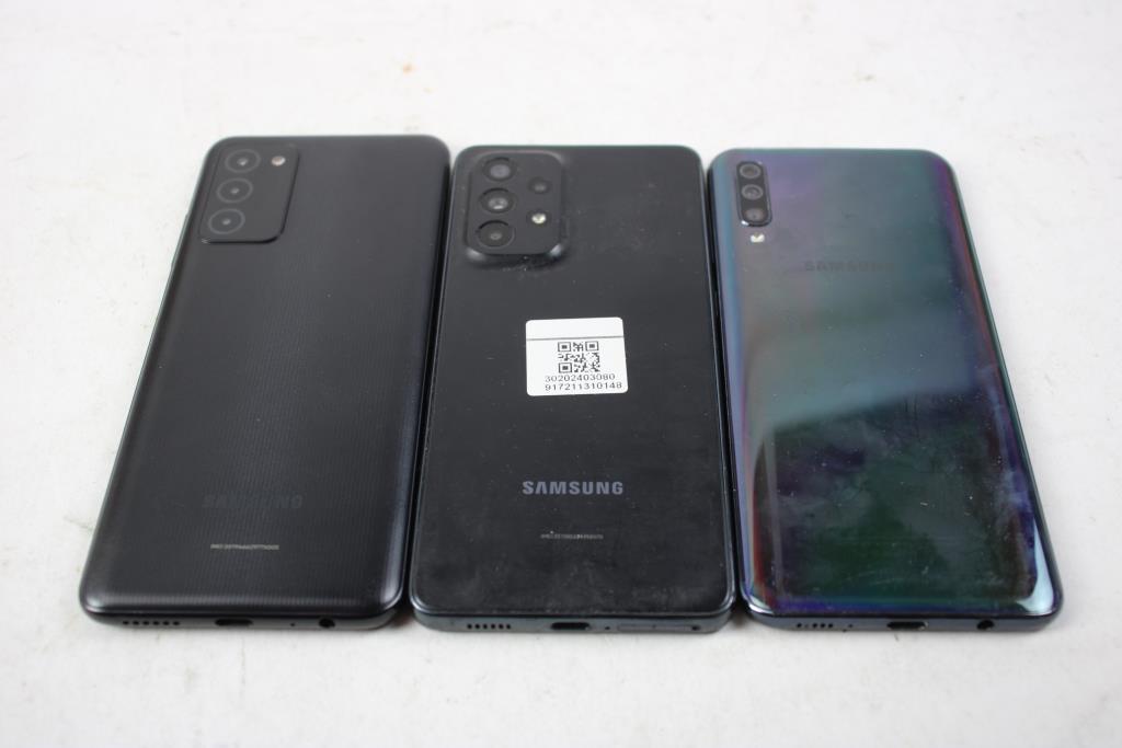Samsung Cell Phone Lot, 3 Pieces, Sold For Parts | Property Room