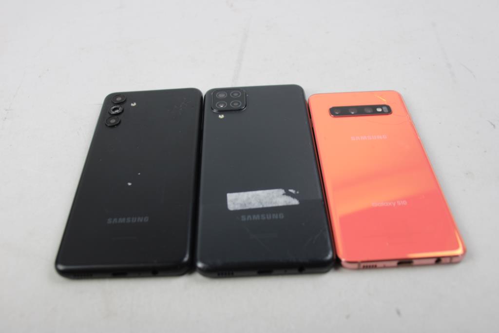 Samsung Cell Phone Lot, 3 Pieces, Sold For Parts | Property Room