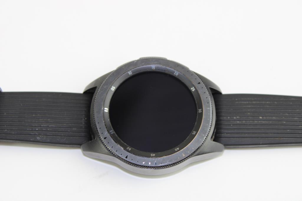 Samsung Galaxy Watch, 4GB (Model SM-R810) | Property Room