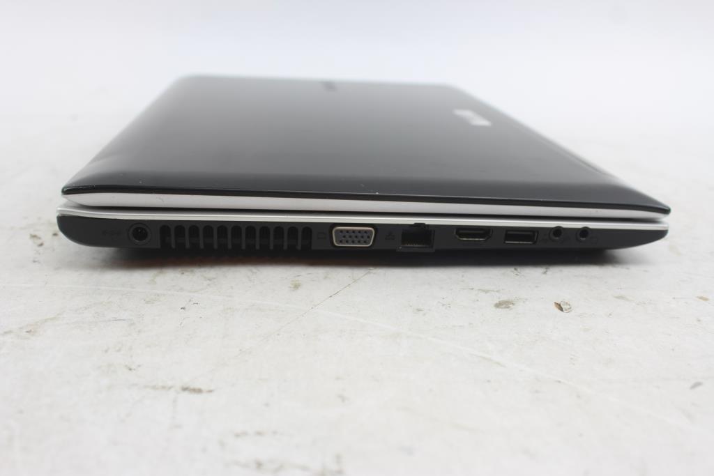 Samsung Q430 Laptop | Property Room