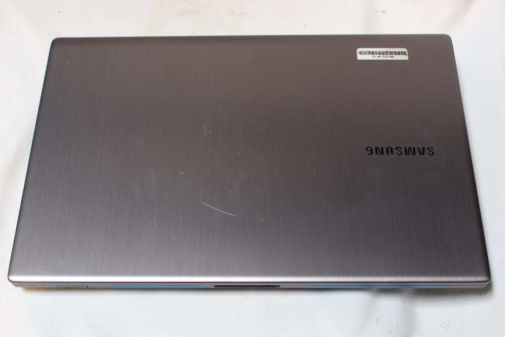 Samsung Series 7 Chronos 700Z Notebook PC | Property Room