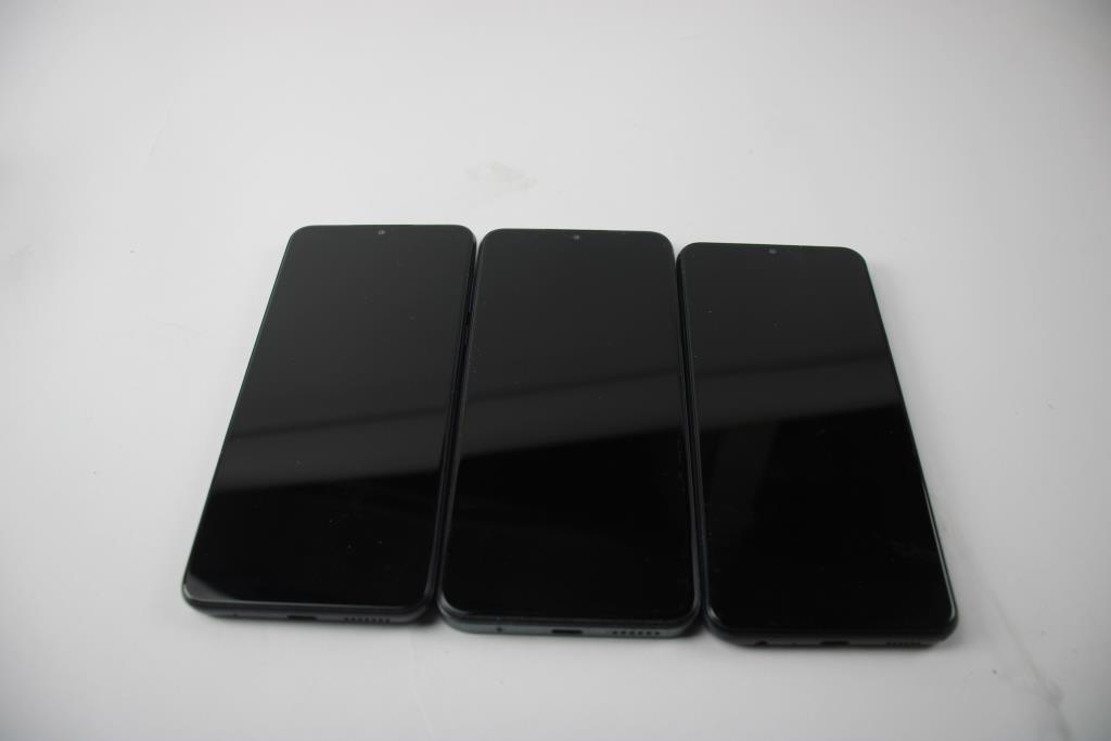 Samsung Smartphone, Metro Smartphone, And More, 3+ Pieces | Property Room