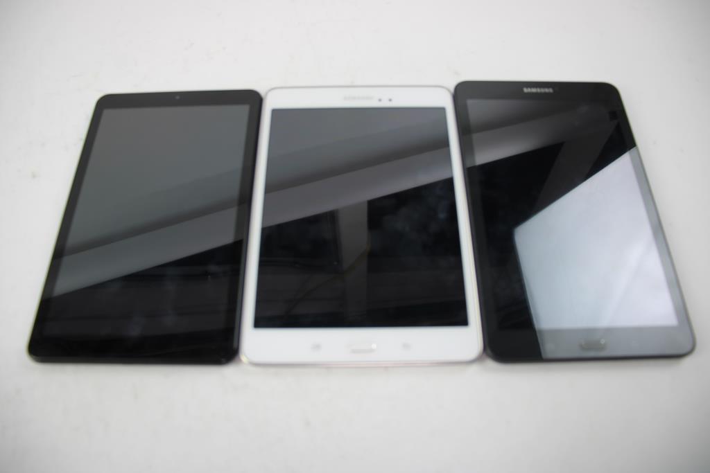 Samsung Tablet Lot, 3 Pieces | Property Room