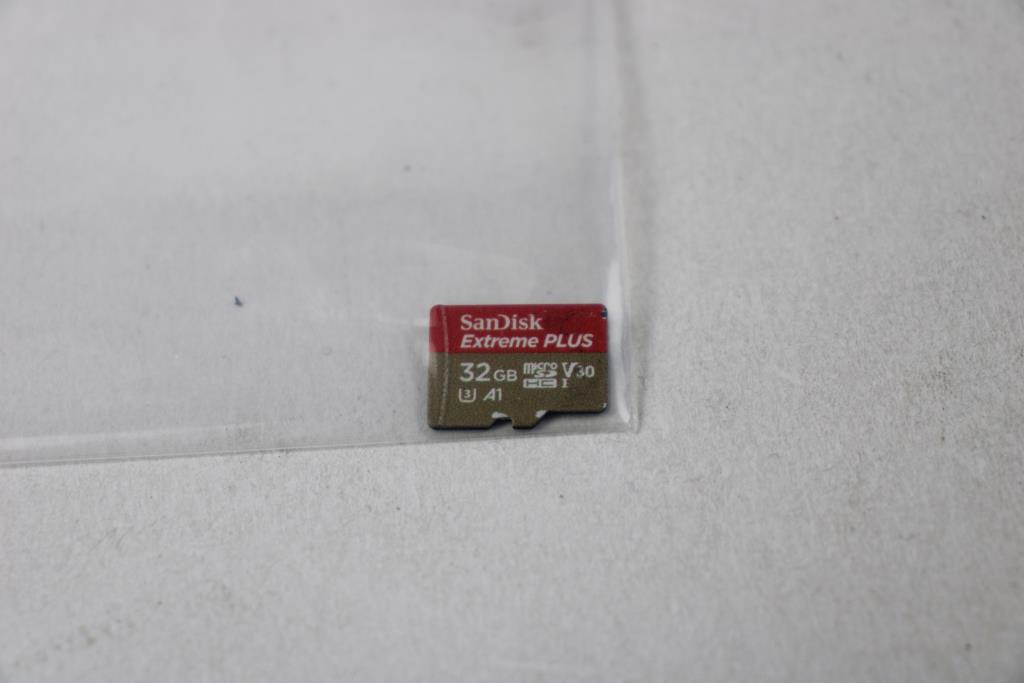 San Disk Extreme Plus 32GB SD | Property Room