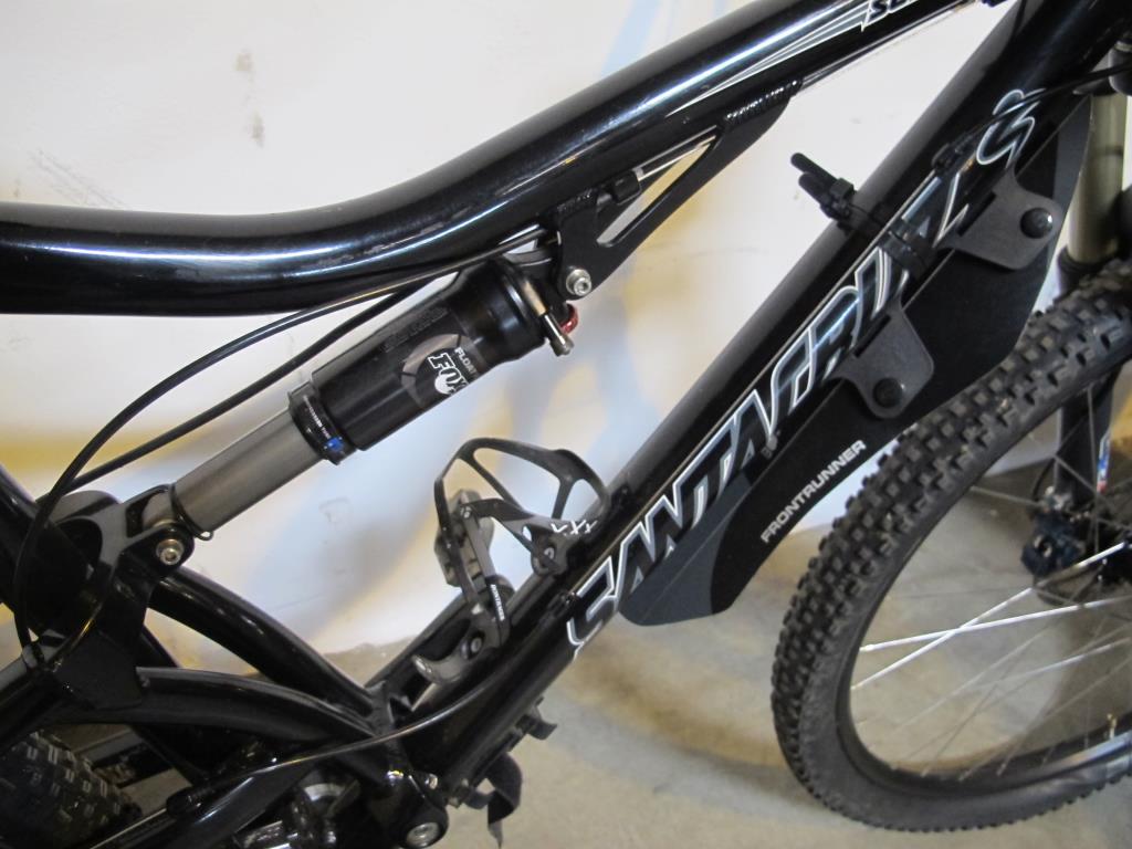 Santa Cruz Superlight Full Suspension Mountain Bike | Property Room