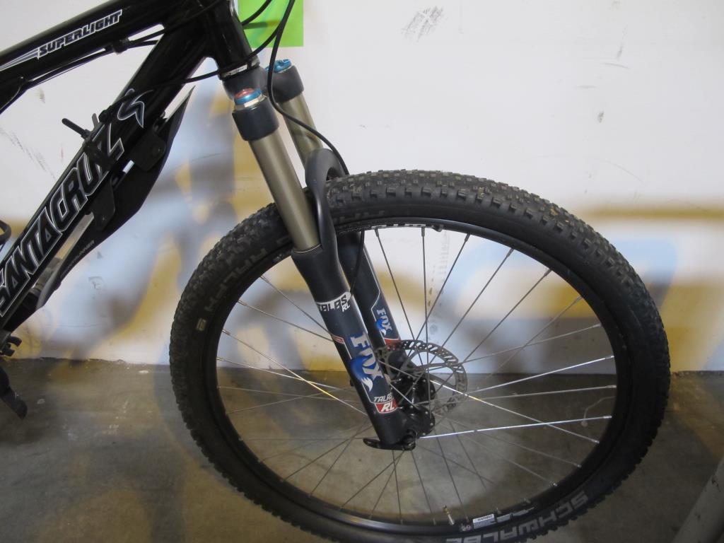 Santa Cruz Superlight Full Suspension Mountain Bike | Property Room
