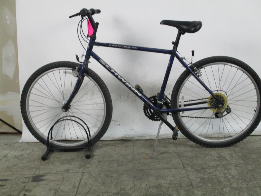 Schwinn Frontier GS Urban Bike | Property Room