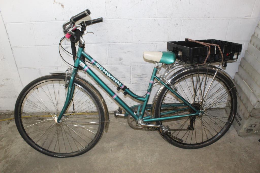 Schwinn Gateway Urban Bike | Property Room