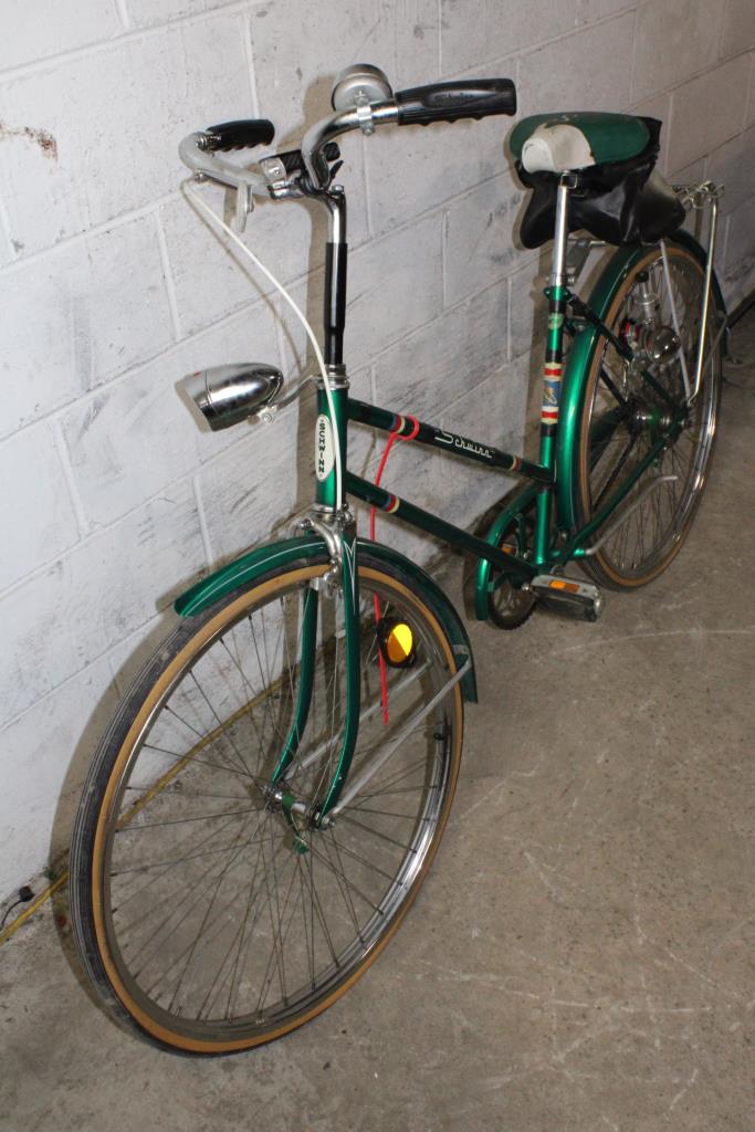 Schwinn Racer Coaster Vintage Bike | Property Room