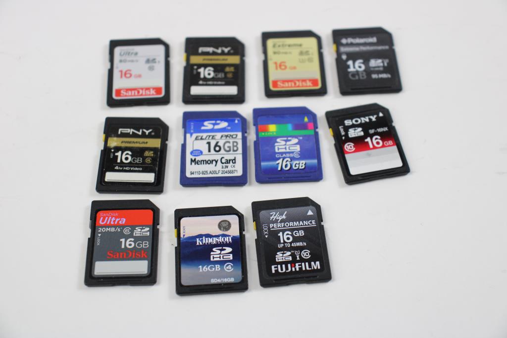 SD And MicroSD Memory Cards, 16GB, Lot Of 28 | Property Room