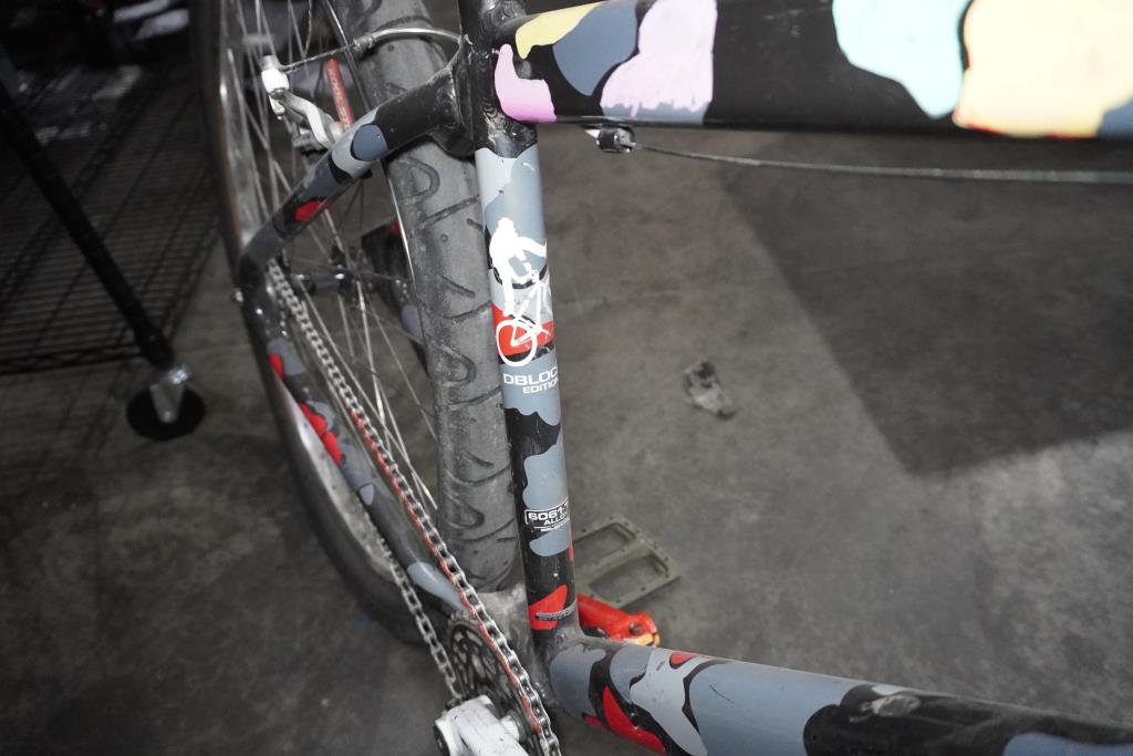 SE Racing Bike | Property Room