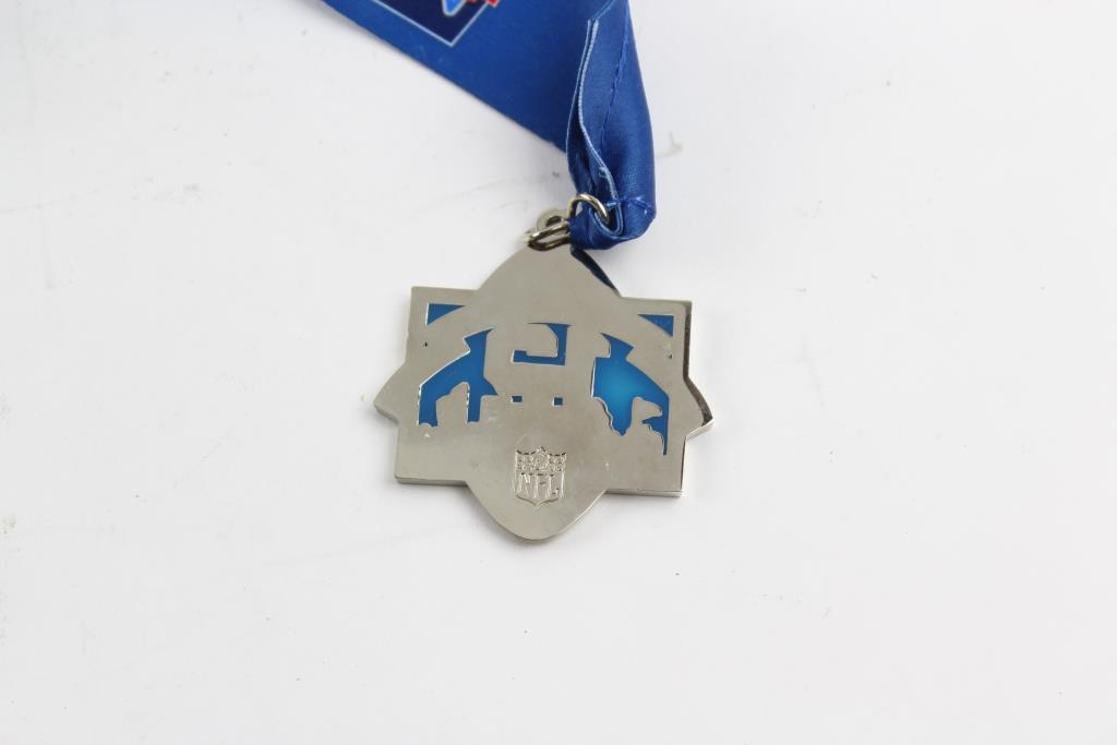 Seattle Seahawks Kickoff Run Medal And Lanyard | Property Room