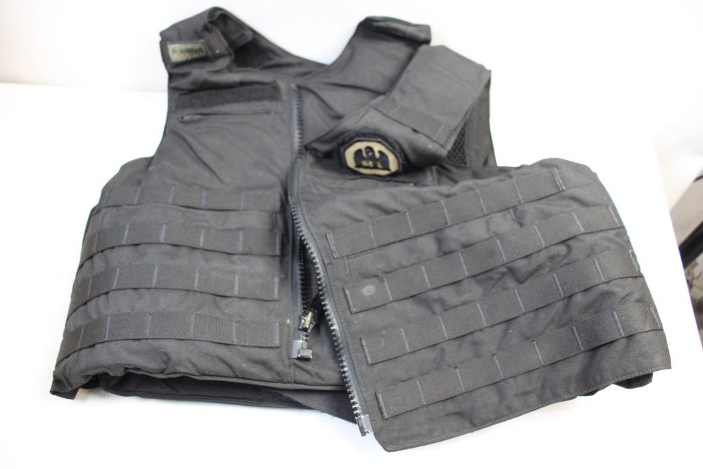 Security Vest With Plates | Property Room