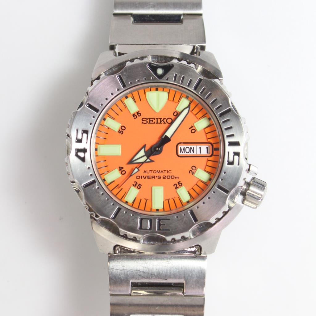 Seiko Classic Automatic Diver's Watch | Property Room